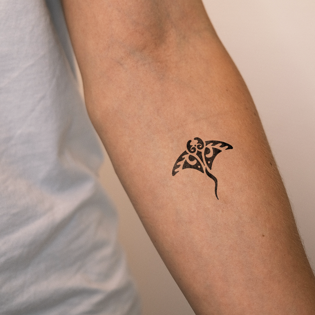 Rochen Tribal | 2 Wochen Temporäres Tattoo | Inkster